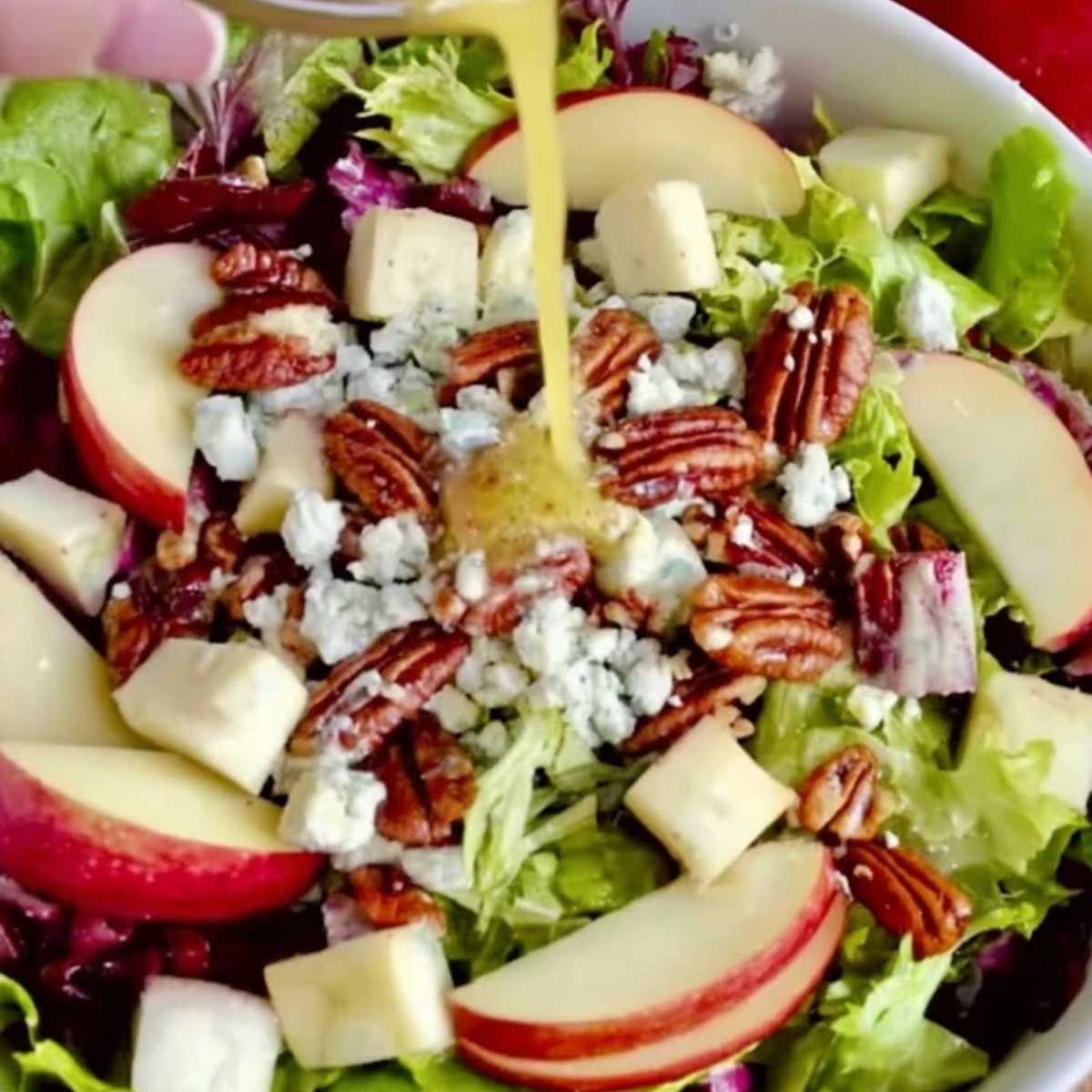 Apple Pecan Fall Salad – A Flavorful Autumn Delight - Quite Chefy